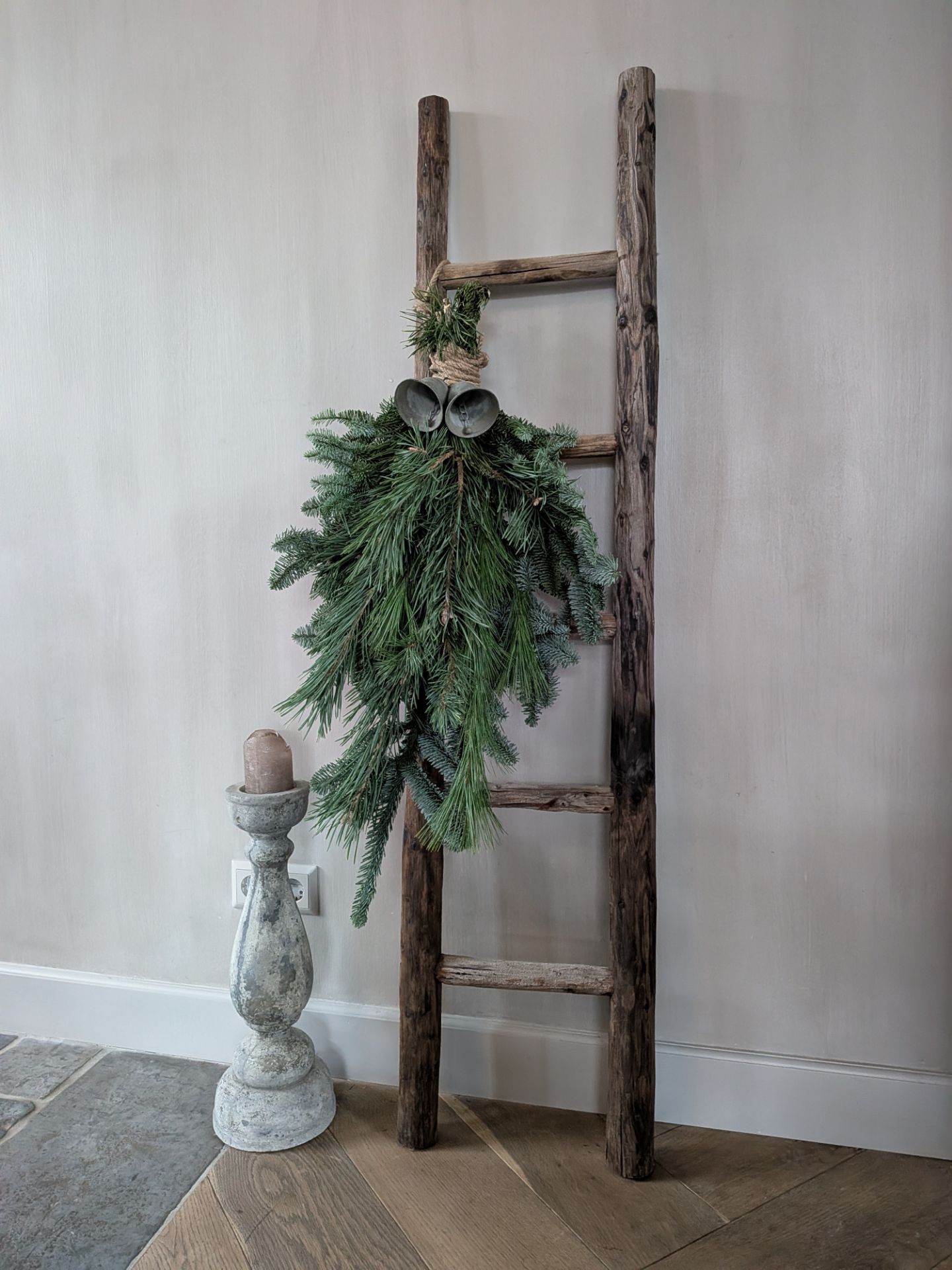 Kerst toef Nobilis met zinken bellen- Stoer & Stijlvol