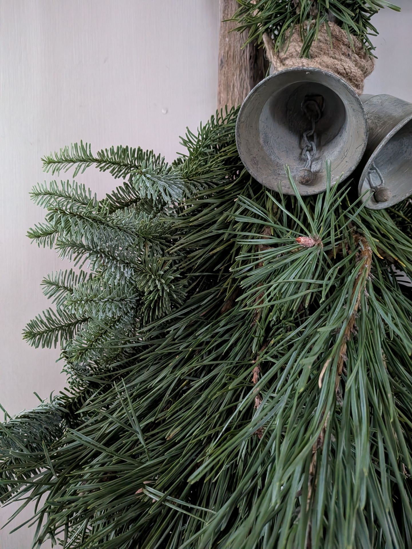 Kerst toef Nobilis met zinken bellen- Stoer & Stijlvol