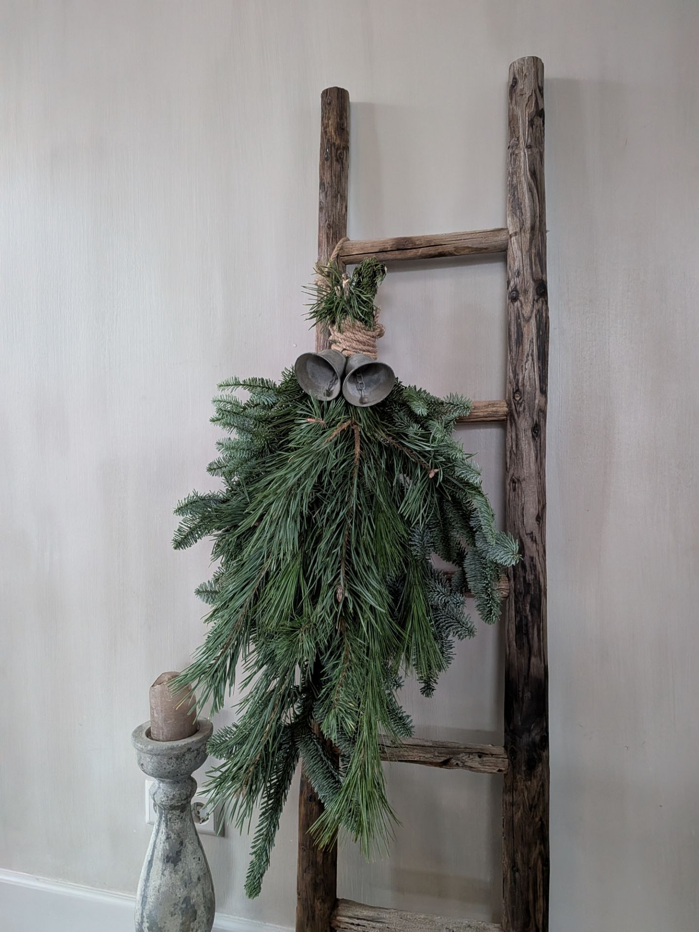 Kerst toef Nobilis met zinken bellen- Stoer & Stijlvol
