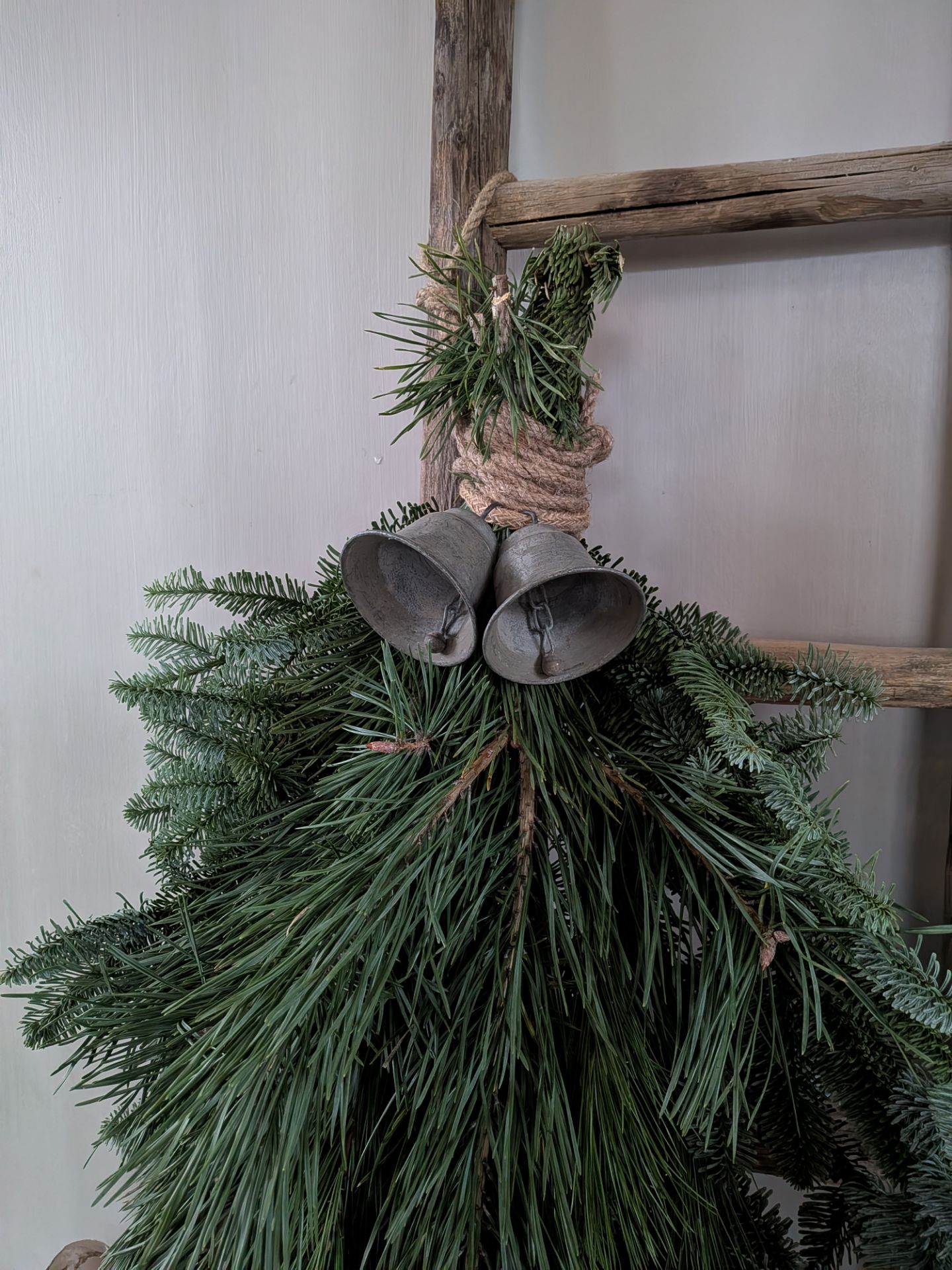 Kerst toef Nobilis met zinken bellen- Stoer & Stijlvol